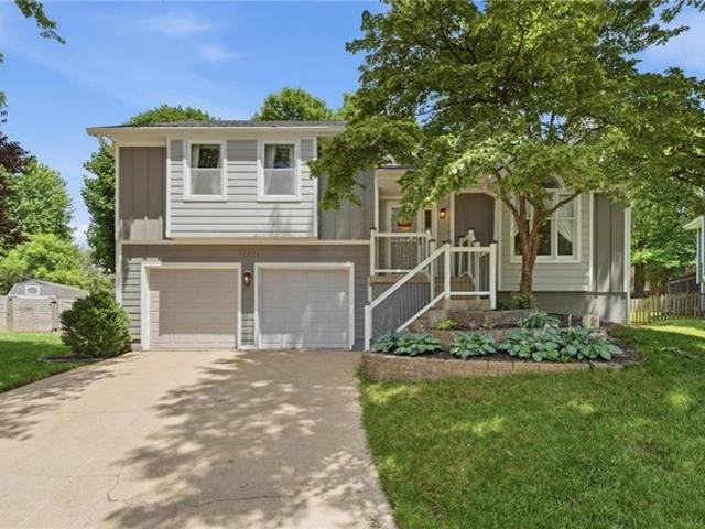 12441 S Alden St, Olathe, KS 66062
