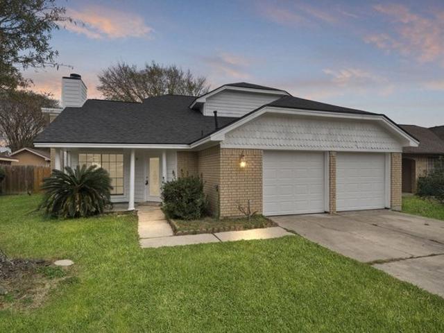 12447 Versailles Dr, Houston, TX 77015
