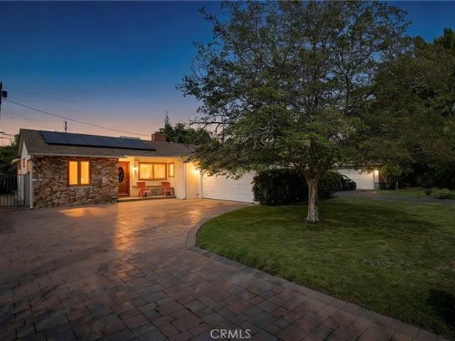 12445 Killion St, Valley Village, CA 91607