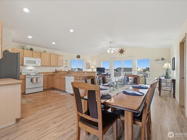 1244 Camero Loop SW