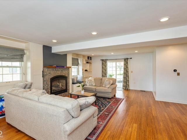 1244 Darby Lane