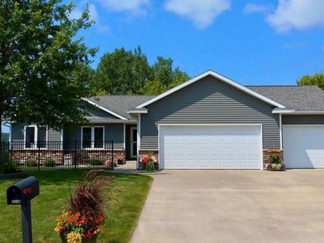 1244 Lone Stone Ct SE, Chatfield, MN 55923
