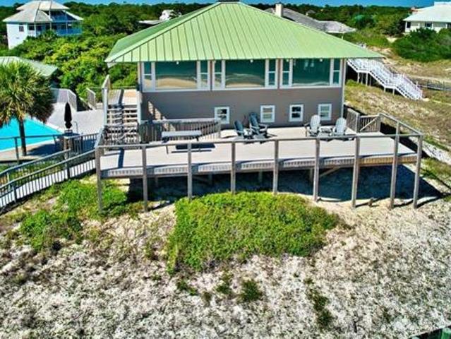 1244 Sandy Ln, Saint George Island, FL 32328