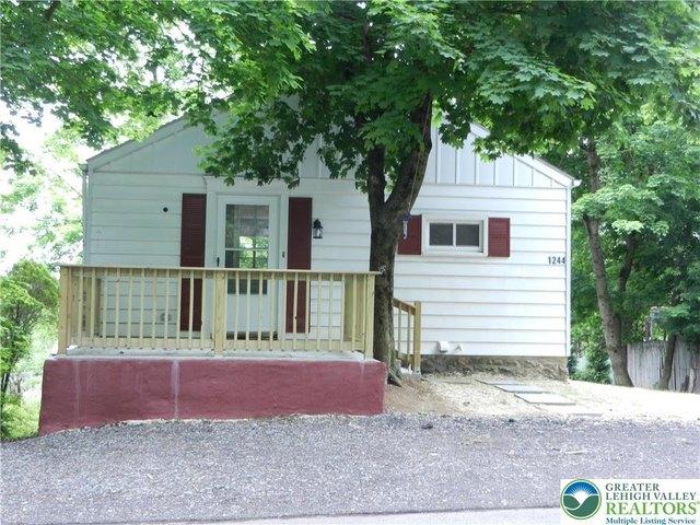 1244 Seidersville Rd, Lower Saucon Township, PA 18015
