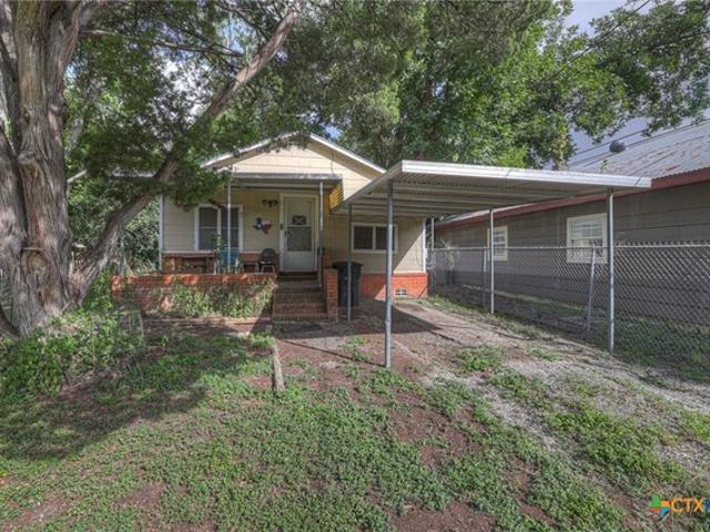 1244 W Bridge St, New Braunfels, TX 78130