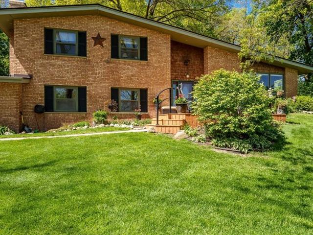 12451 Chuckanut Dr, Roscoe, IL 61073