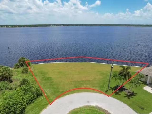 12451 Quinlan Ave, Port Charlotte, FL 33981 MLS D6137506