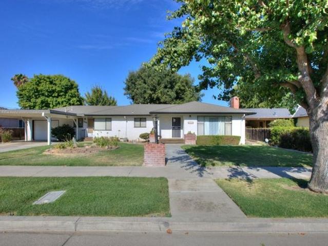 1245 Nevada Ave, Los Banos, CA 93635