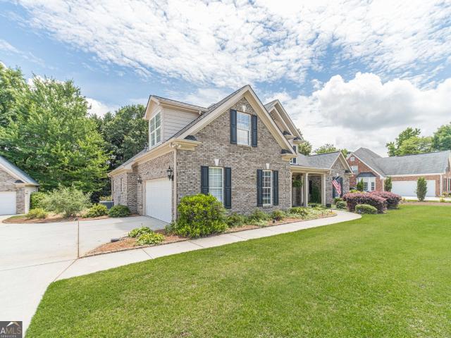 1245 Oakwood Place
