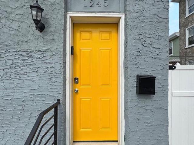1245 Adams Avenue