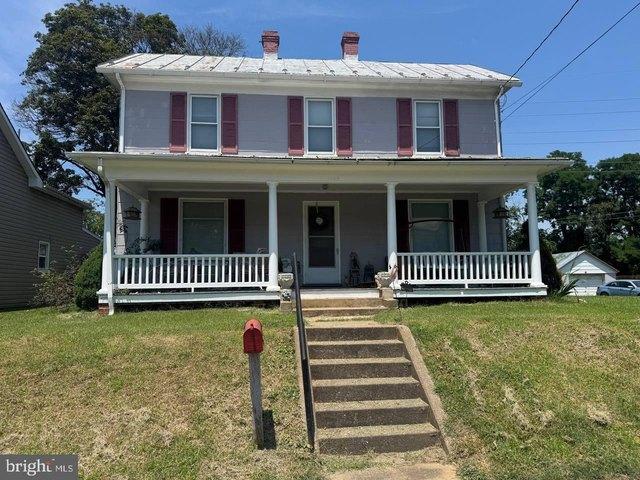 1245 E Main St, Luray, VA 22835