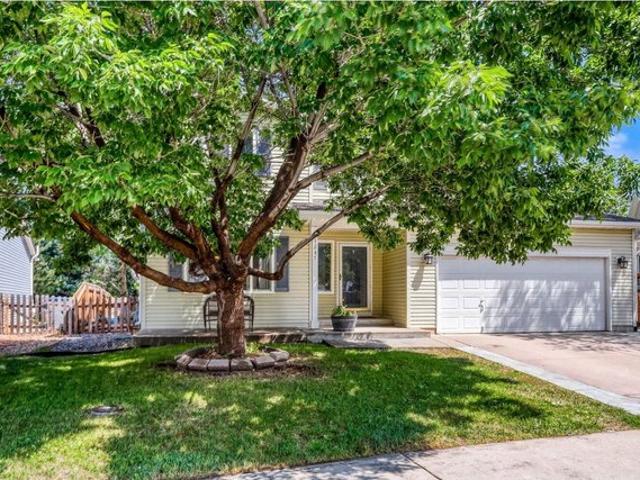 1245 Fall River Cir, Longmont, CO 80504