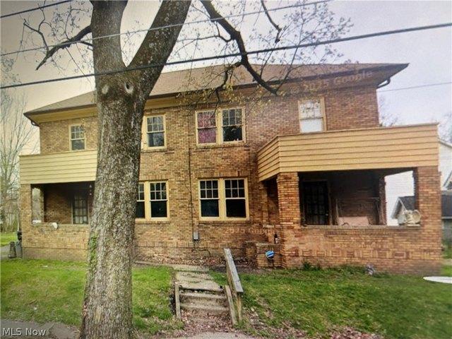 1245 Jewett Dr, Zanesville, OH 43701