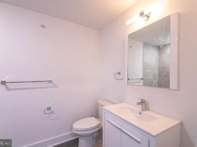 1245 Ridge Avenue # UNIT 303