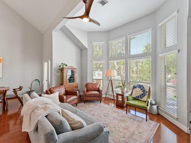 1245 W 17th Street