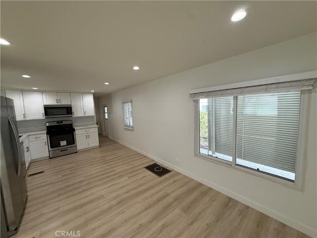 1245 W Cienega Avenue 162