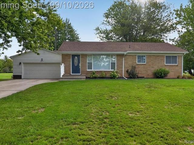 12463 Odell Rd, Fenton, MI 48451