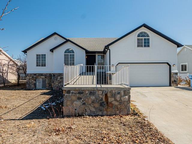 12467 S Laurel Chase Dr, Riverton, UT 84065
