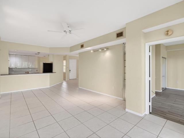 12468 Crystal Pointe Dr, Unit 102, Boynton Beach, FL 33437 | MLS #B26008