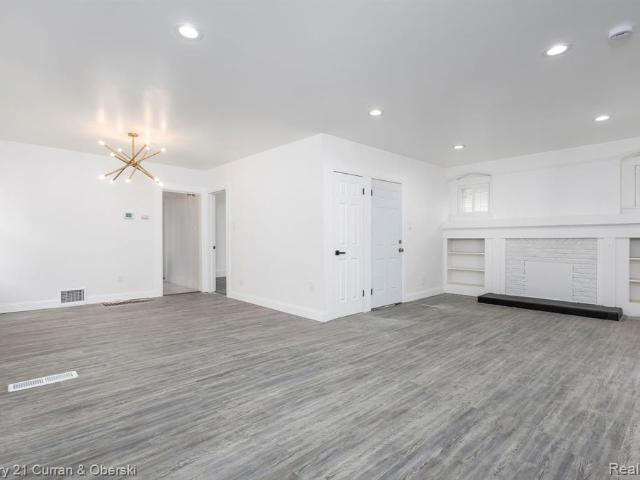 1246 Mendota Street