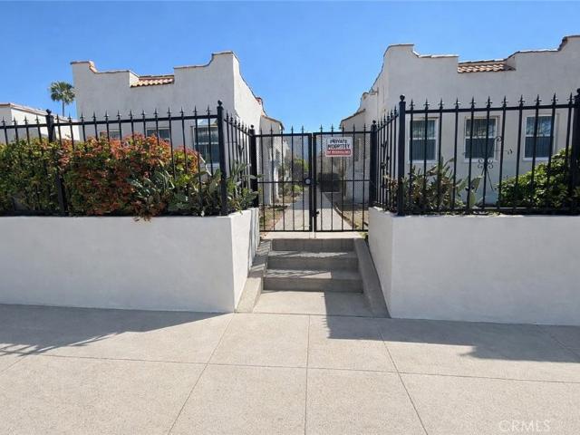1246 N Kenmore Ave, Los Angeles, CA 90029 | MLS #SR26078 | Compass
