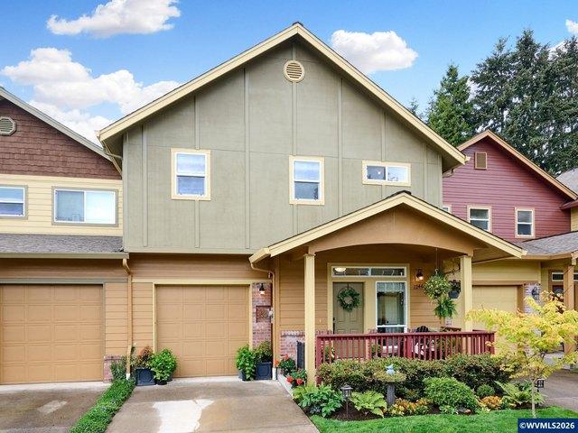 1246 Vintage Ln, Silverton, OR 97381