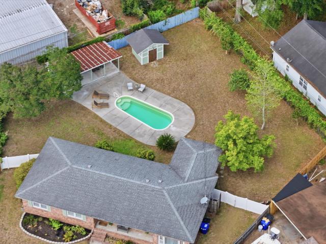 1246 Honeysuckle Lane