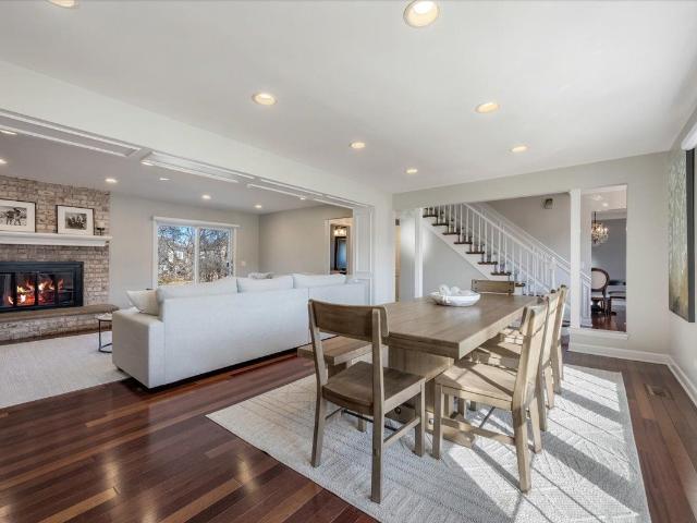 1246 Laurel Ave, Deerfield, IL