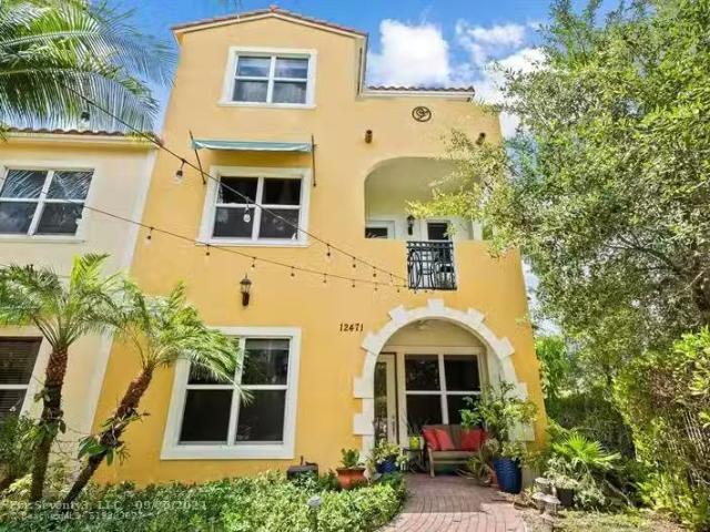 12471 NW 17TH CT, PEMBROKE PINES, FL 33028 Condo/Townhome For.