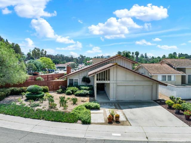 12475 Floresta Way, San Diego, CA 92128 | MLS #260008 | Compass
