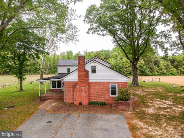 12475 Rock Point Rd, Newburg, MD 20664 | MLS #MDCH2049 | Compass