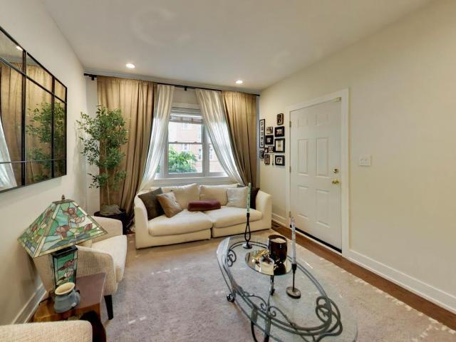 1247 N Rockwell Street # 1