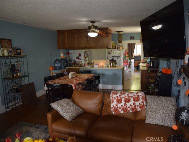 1247 E Topeka