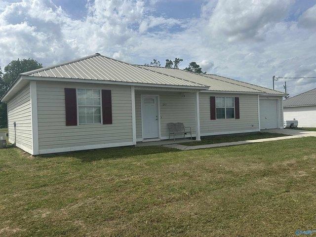 1247 Gray Rd, Boaz, AL 35957