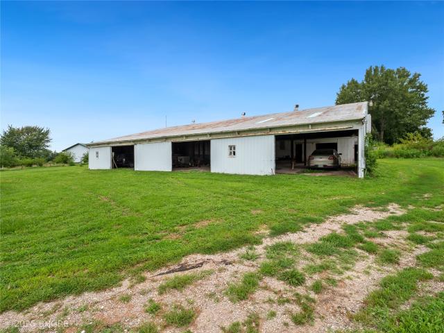 1247 Illinois Drive
