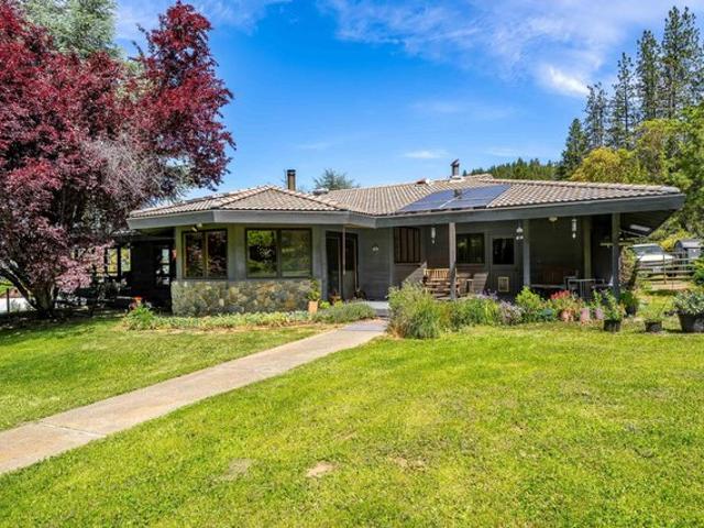 1247 Panther Gulch Rd, Williams, OR 97544