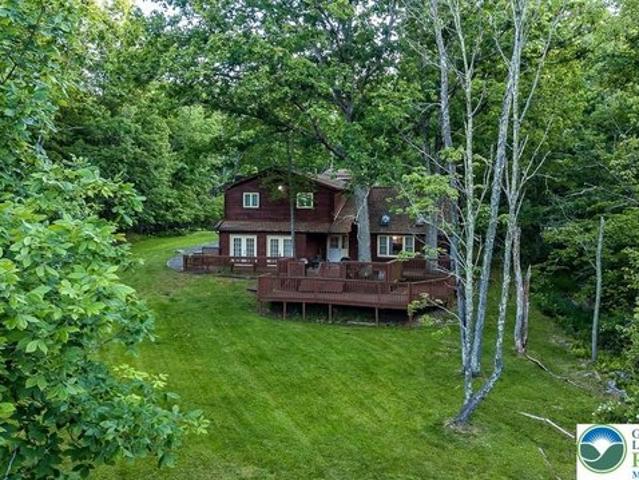 1247 Stony Hollow Cir, Pike, PA 18302