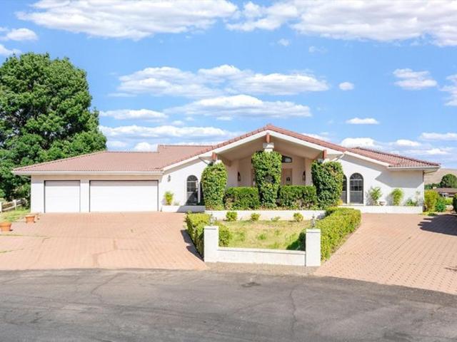 1247 W Hagen Cir, Saint George, UT 84790