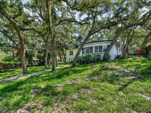 12489 SW 45th Ter, Webster, FL 33597