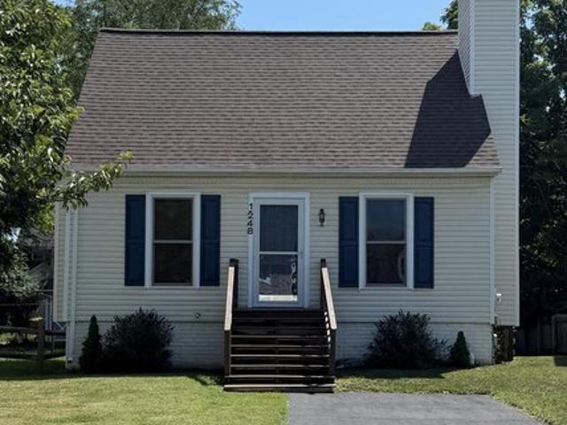 1248 Magnolia Ct, Hagerstown, MD 21742