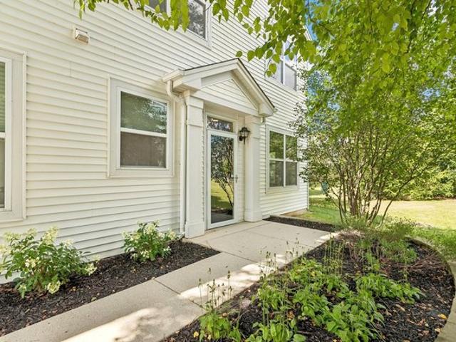 1248 Chesterton Dr, Volo, IL 60020