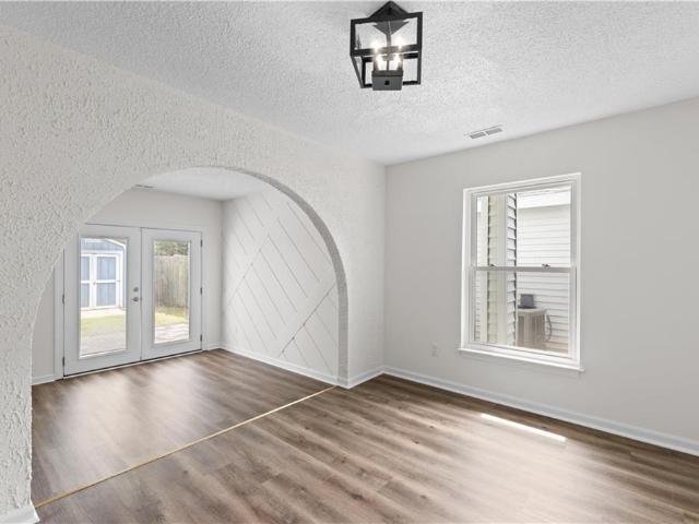 1248 Christian CT