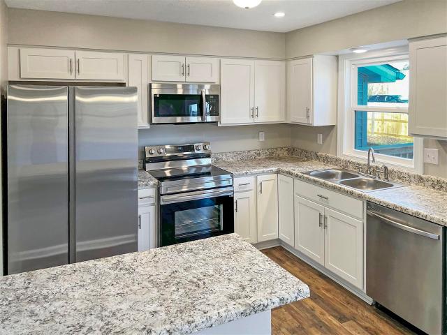 1248 Derek Drive