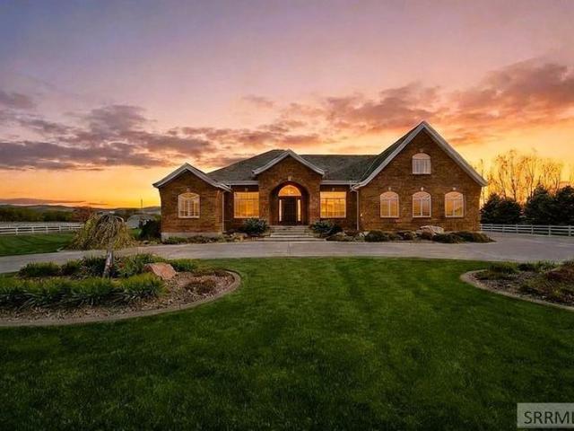 1248 E Lazy Ln, Idaho Falls, ID 83404