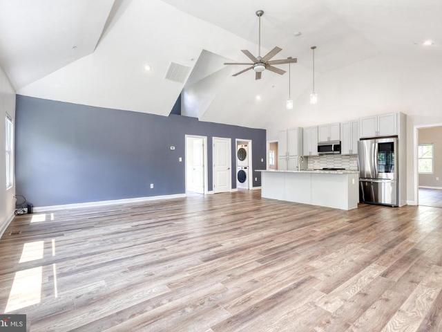1248 Generals Highway