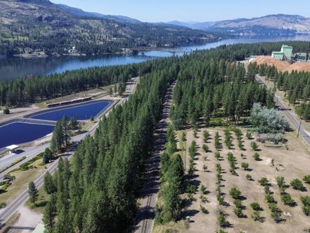 1248 Peachcrest Rd, Kettle Falls, WA 99141
