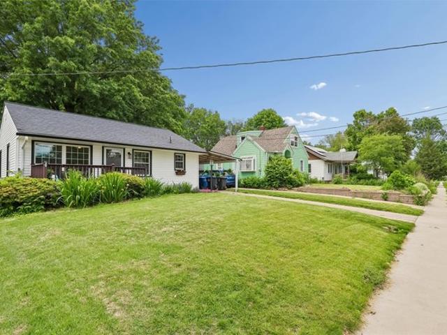 1248 57th St, Des Moines, IA 50311