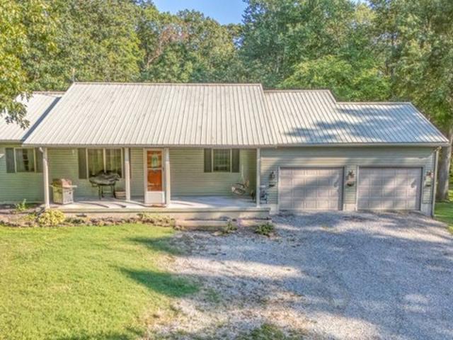 12493 E Base Line Rd, Dix, IL 62830