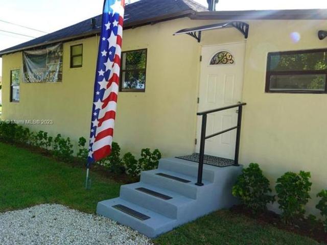12490 224 Street SW, Miami, FL 33170