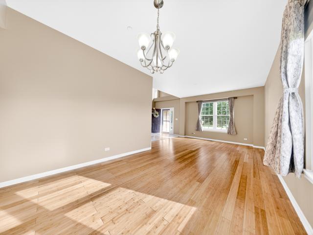1249 Mallard Lane